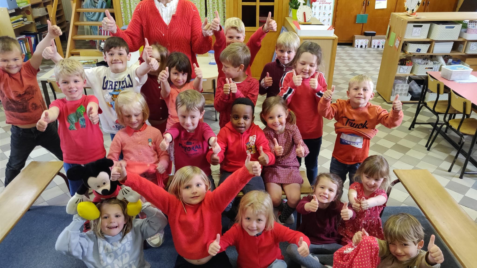 Ter Bunen kleurt rood! | Kleuter- en lager onderwijs | Ter Bunen Ter Bunen kleurt rood! | Kleuter- en lager onderwijs | Ter Bunen
